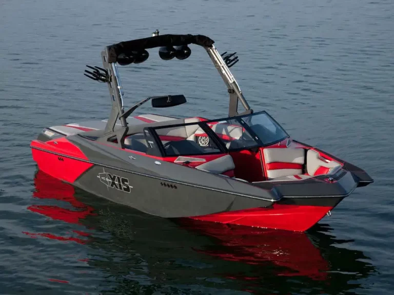 The Ultimate Wakeboard Boat Buying Guide - Wakeboard Traveller